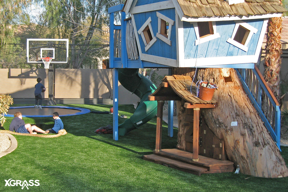 30 Fun Backyard Game Court Ideas For the Family | VersaCourt