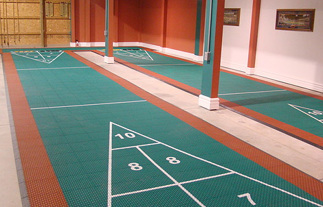 VersaCourt | Commercial Indoor & Outdoor Shuffleboard Courts